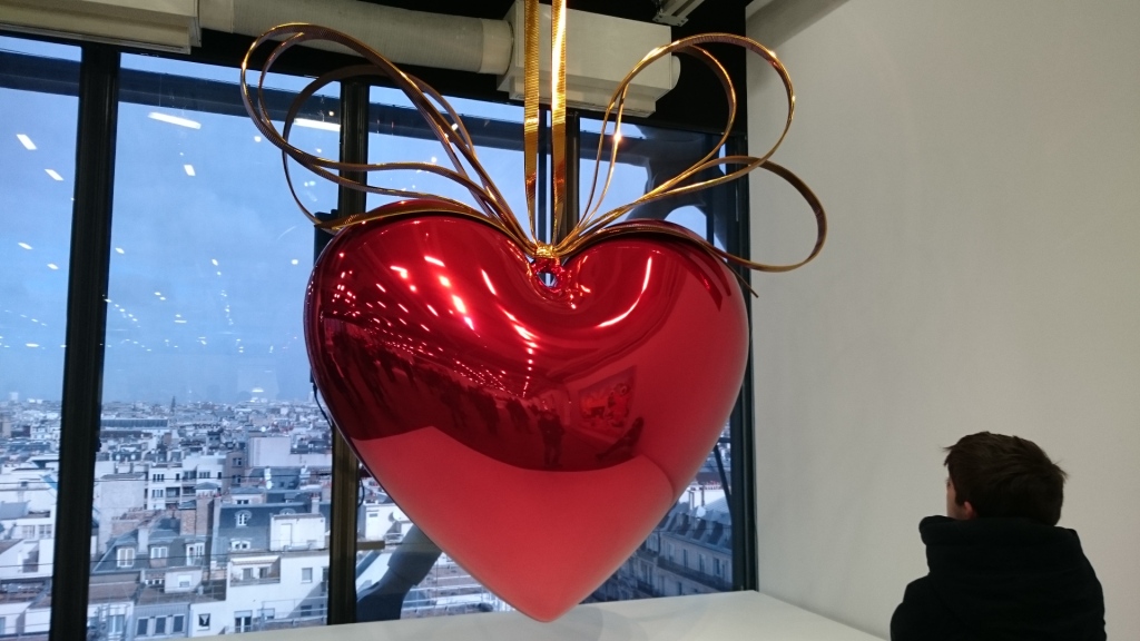 Hanging Heart by Jeff Koons – Kultur und Kunst